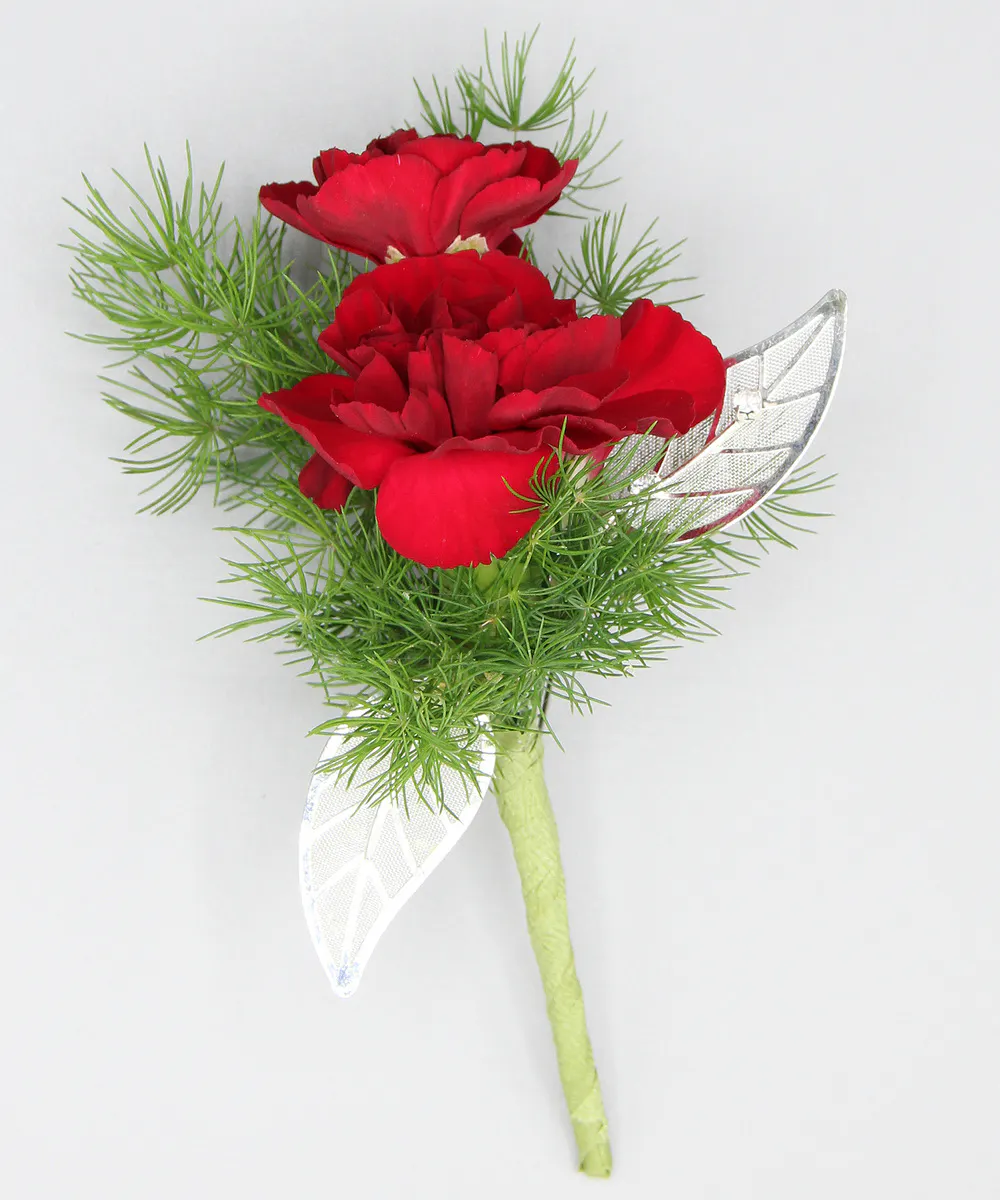 Pixie Carnation Boutonniere | Gainan's Flowers - Billings MT